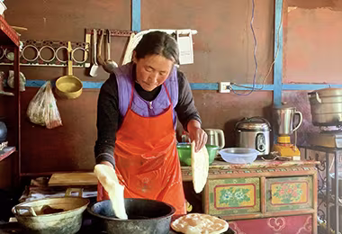 5 Days Eastern Tibet Peach Blossom Tour