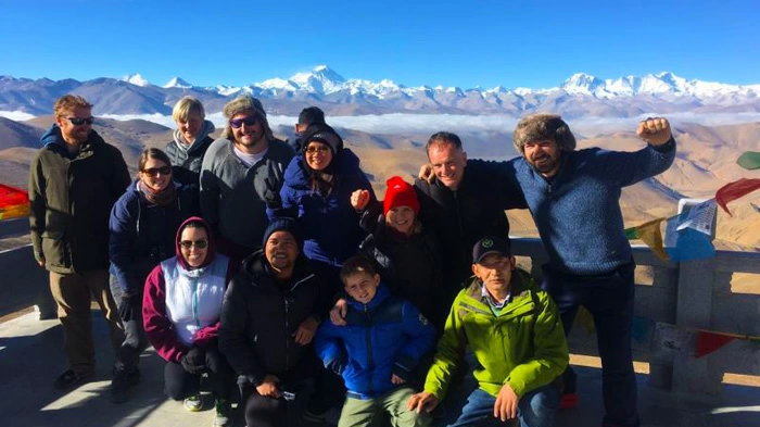 Where are Himalayan Mountains located and How to visit