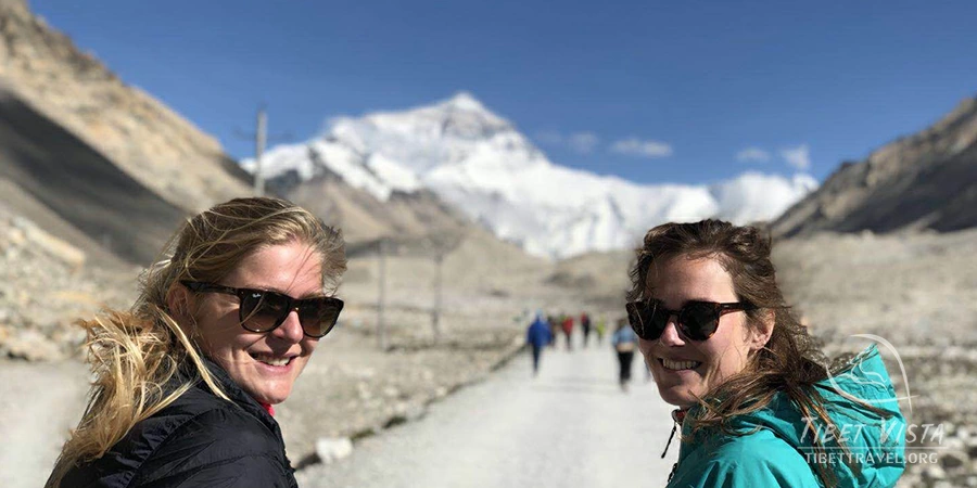 Mt. Everest: The Majestic Summit Where Every Journey Finds Its Answer