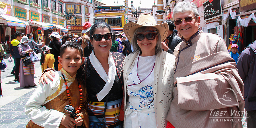 The Authentic Tibetan Experience: Explore in Beautiful Traditional ...